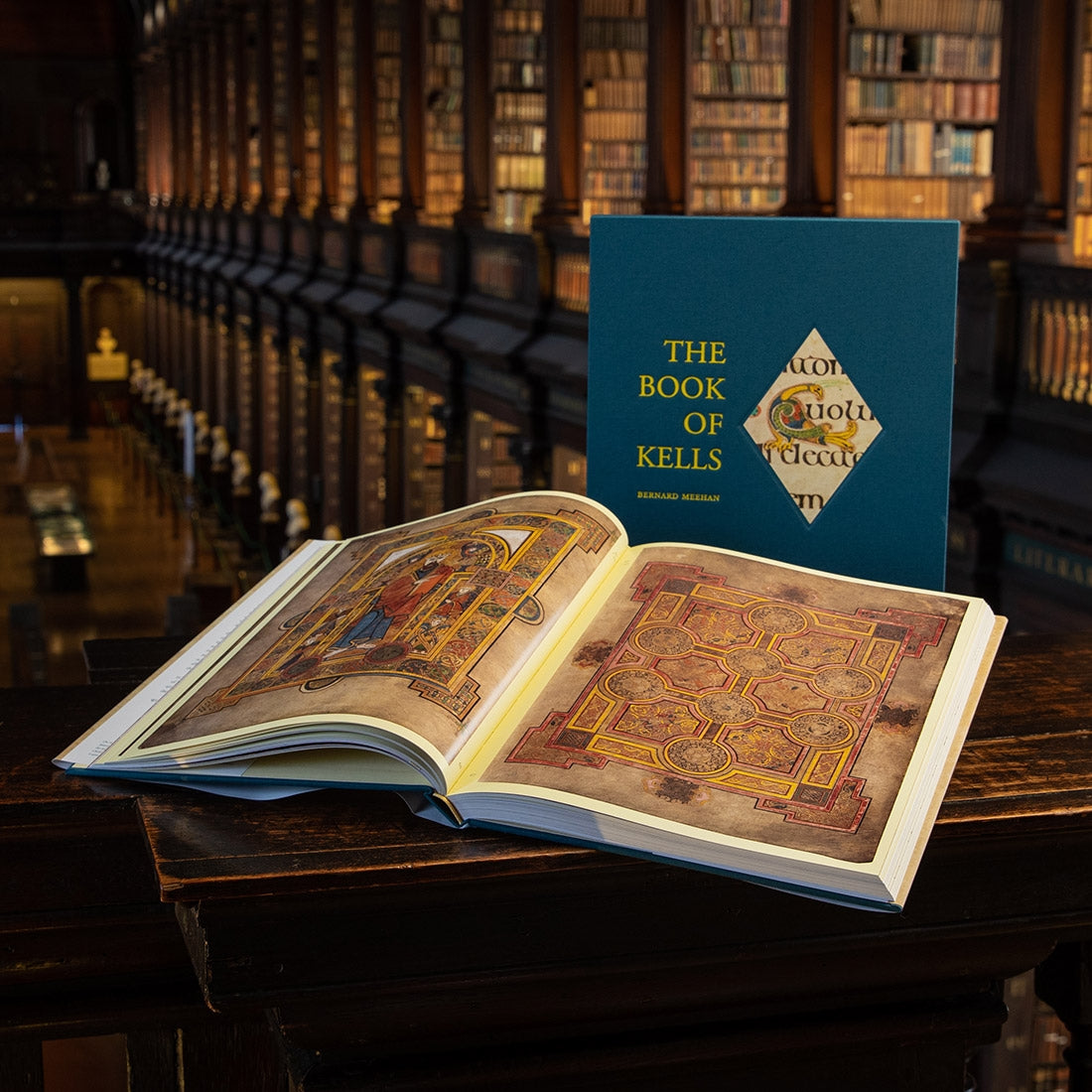 The Book Of Kells (Gift edition) Book – Trinity Gift Shop